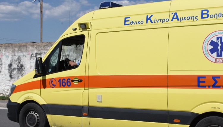 Συνταξιούχος δώρισε στο ΕΚΑΒ ένα ασθενοφόρο – Ποια είναι η 89χρονη και ...